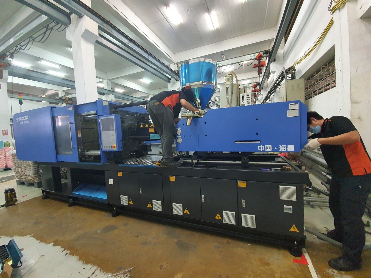 Sale Injection Molding Machine Haixing Robot CHUANY